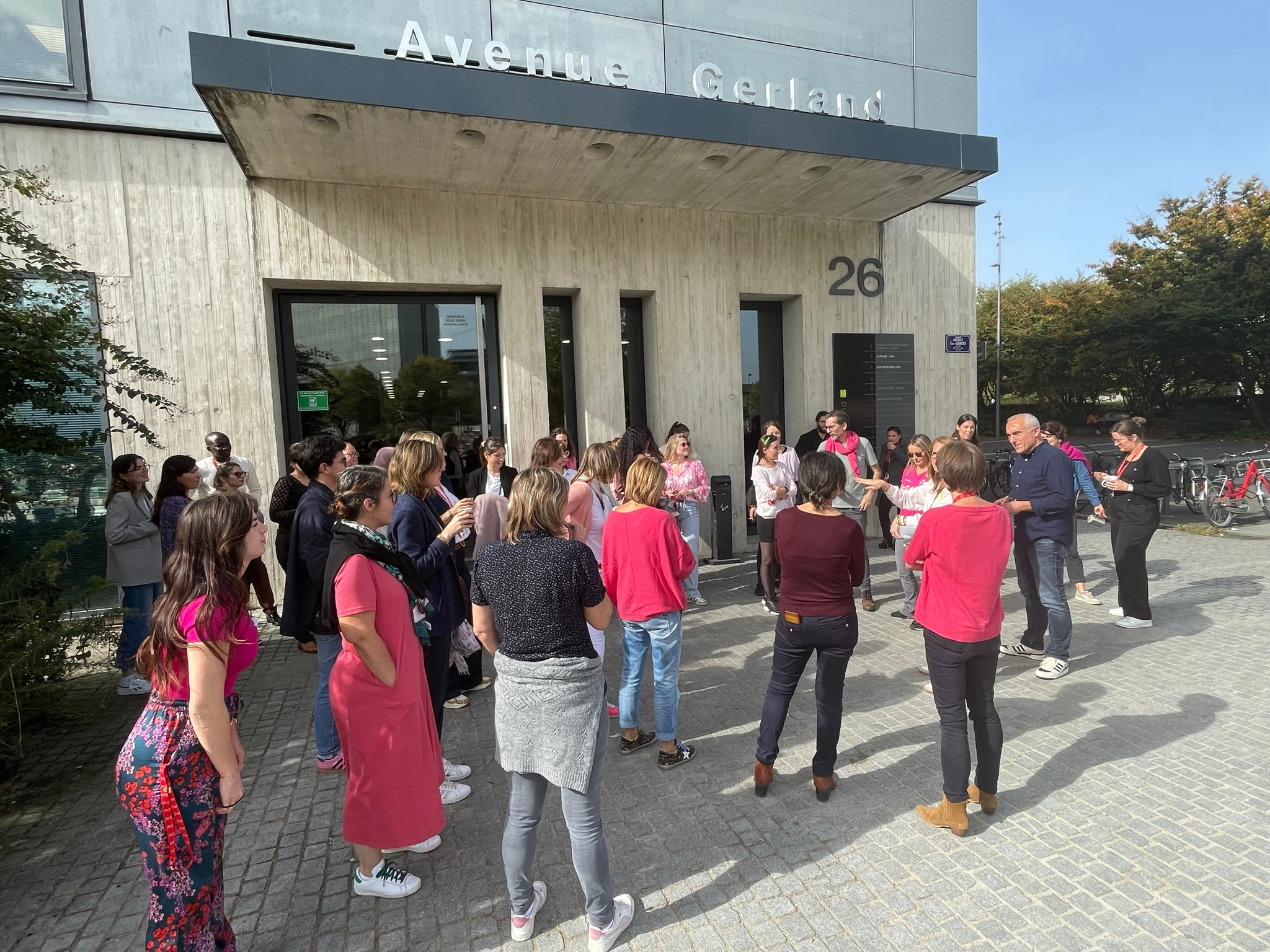 OCTOBRE ROSE & MOVEMBER : LES COLLABORATEURS DU LABORATOIRE ARROW SE ...